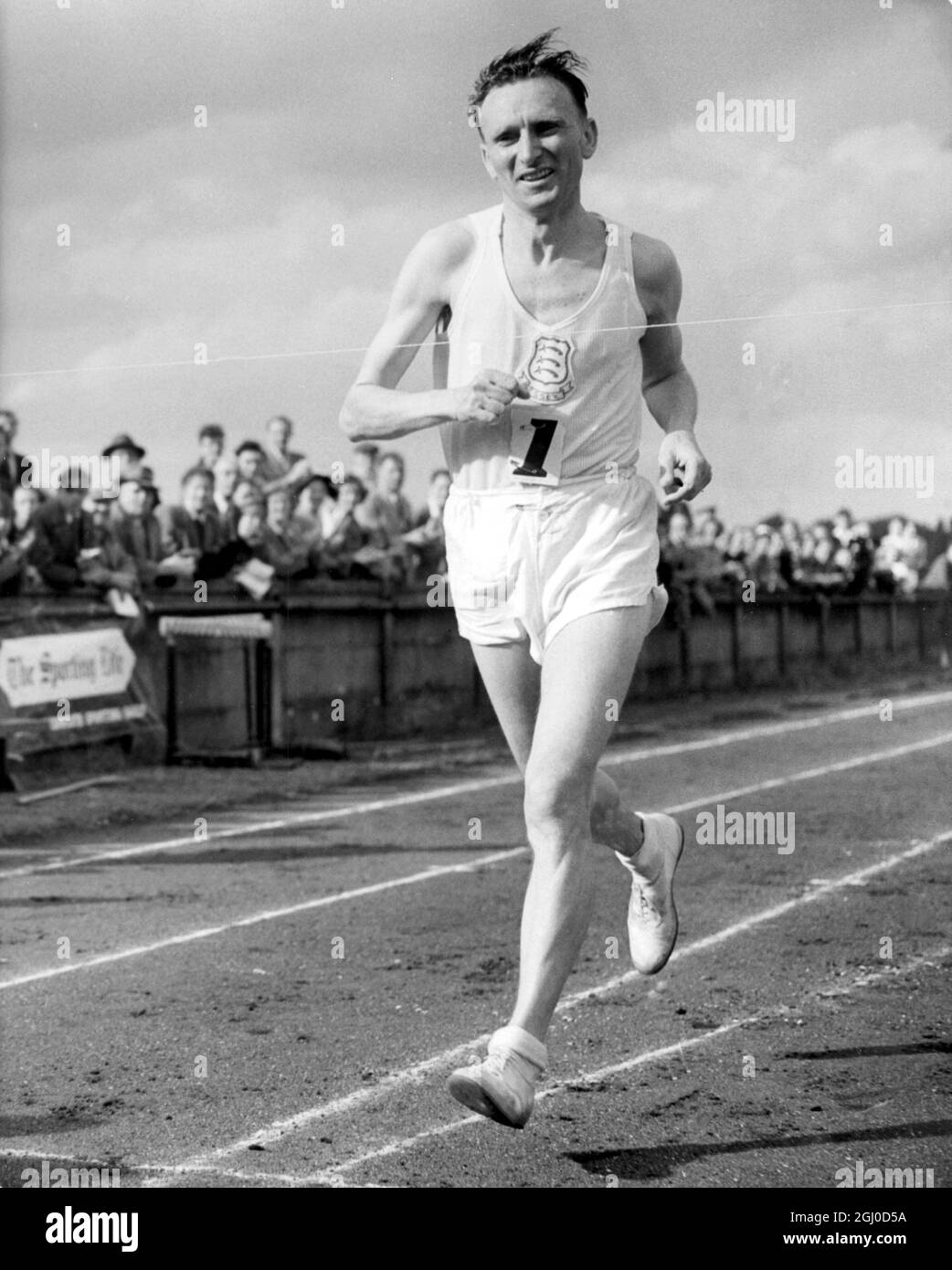Marathon london crowd Black and White Stock Photos & Images - Alamy