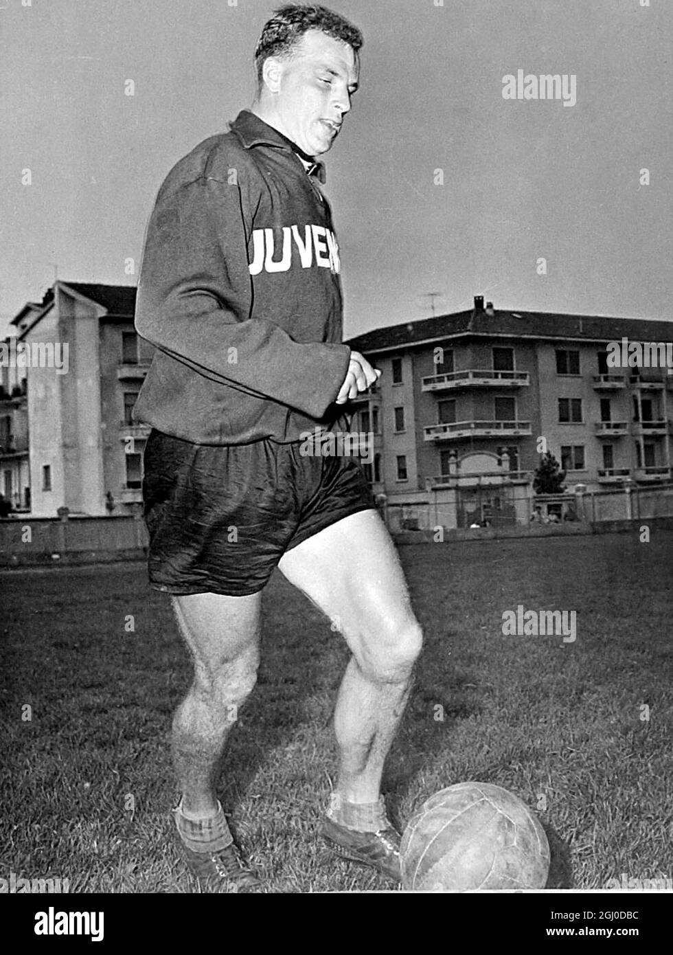 Welsh footballer hi-res stock photography and images - Alamy