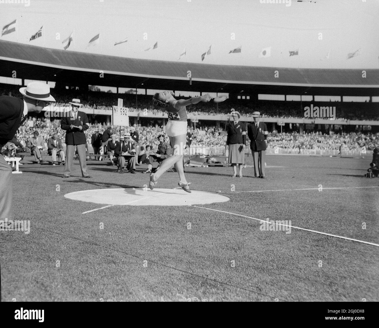 1956 record hi-res stock photography and images - Alamy