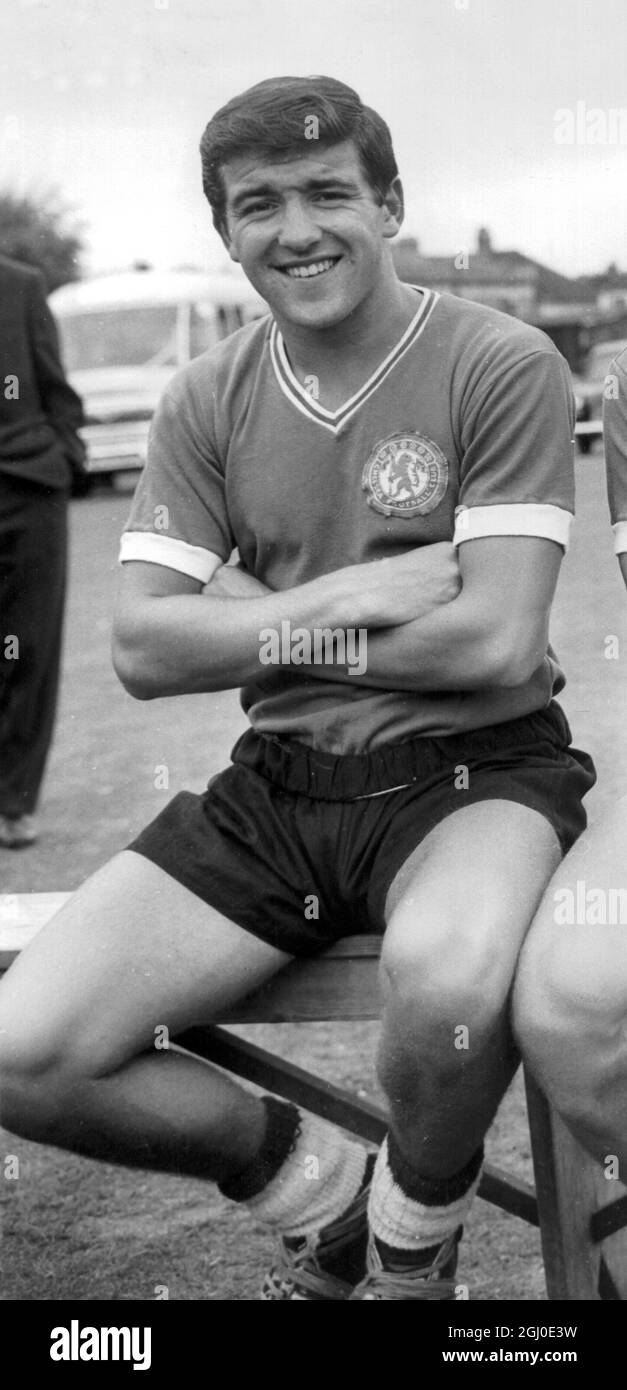 Terry Venables, Chelsea Football player 26th June 1965 Stock Photo - Alamy