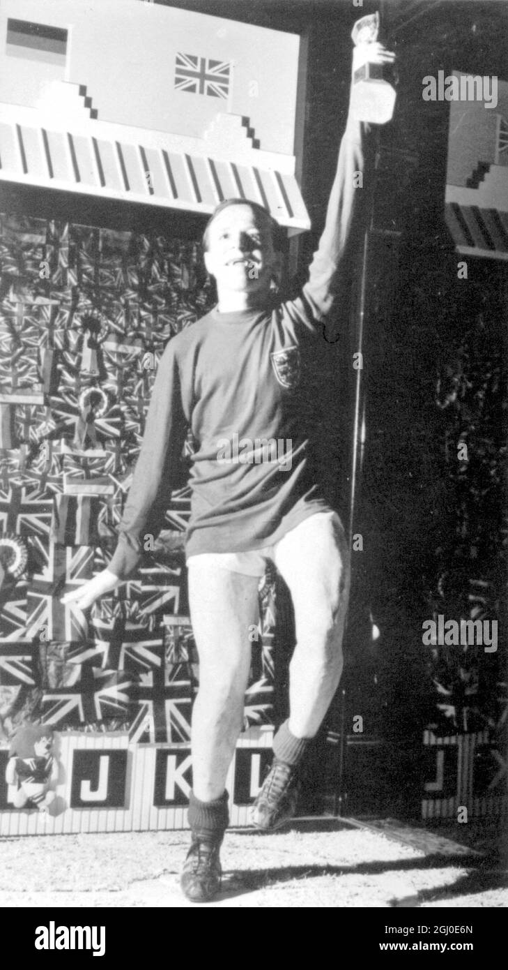 Nobby stiles hi-res stock photography and images - Alamy