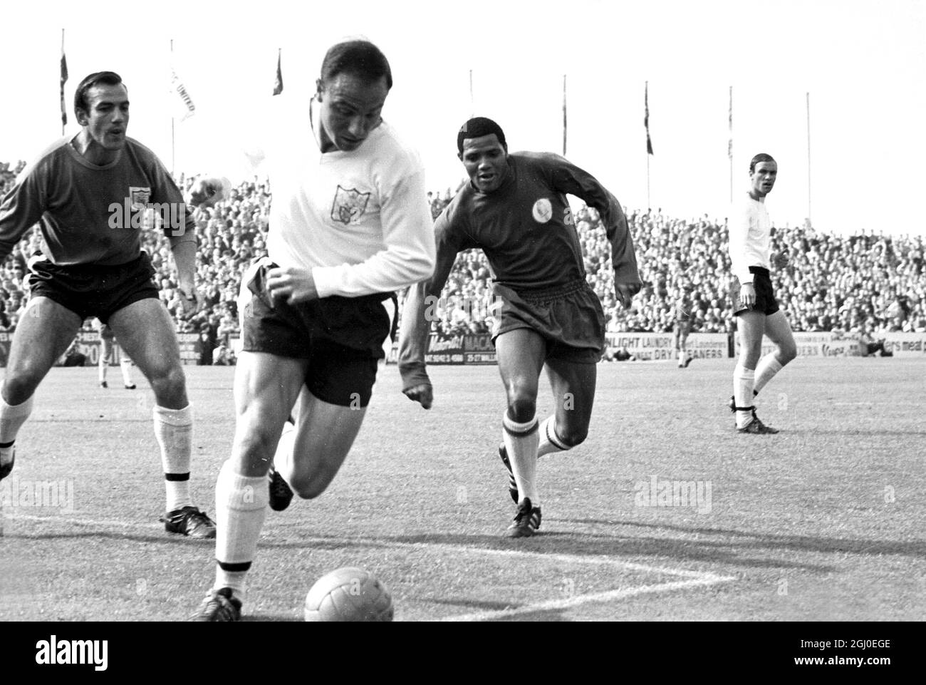 Fulham's George Cohen (centre), Fulham's goalkeeper Tony Macedo (left ...