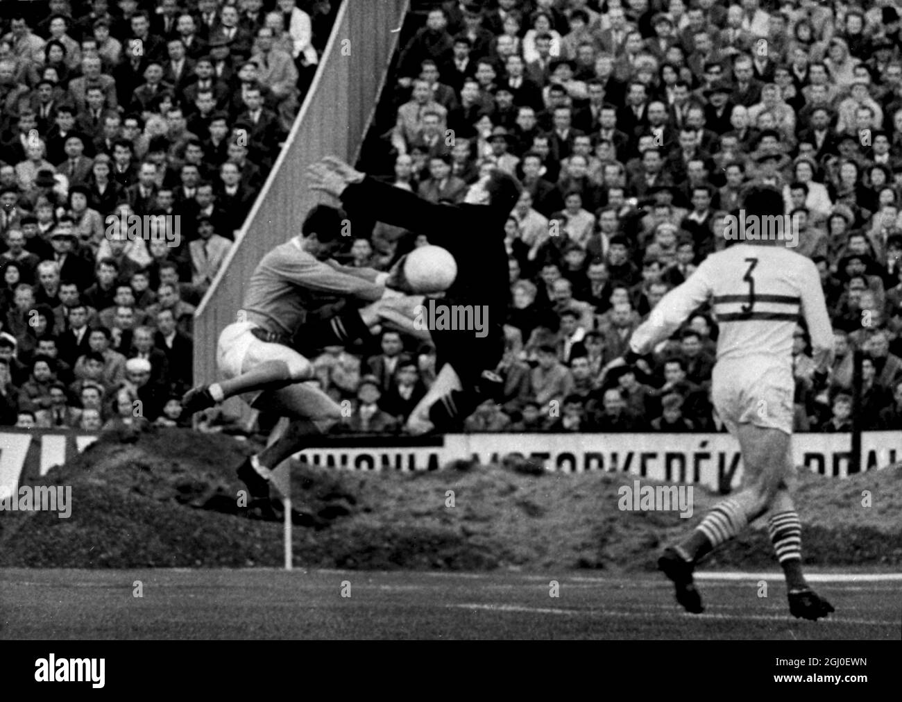 Inter cities fairs cup hi-res stock photography and images - Alamy