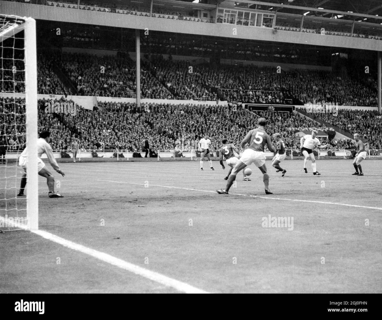 1966 world cup final hi-res stock photography and images - Alamy