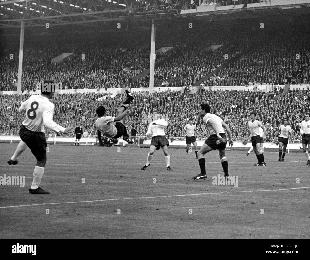 1966 world cup england hi-res stock photography and images - Alamy