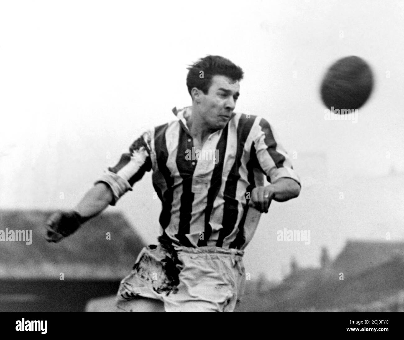 Ronnie allen, west bromwich albion hi-res stock photography and images ...