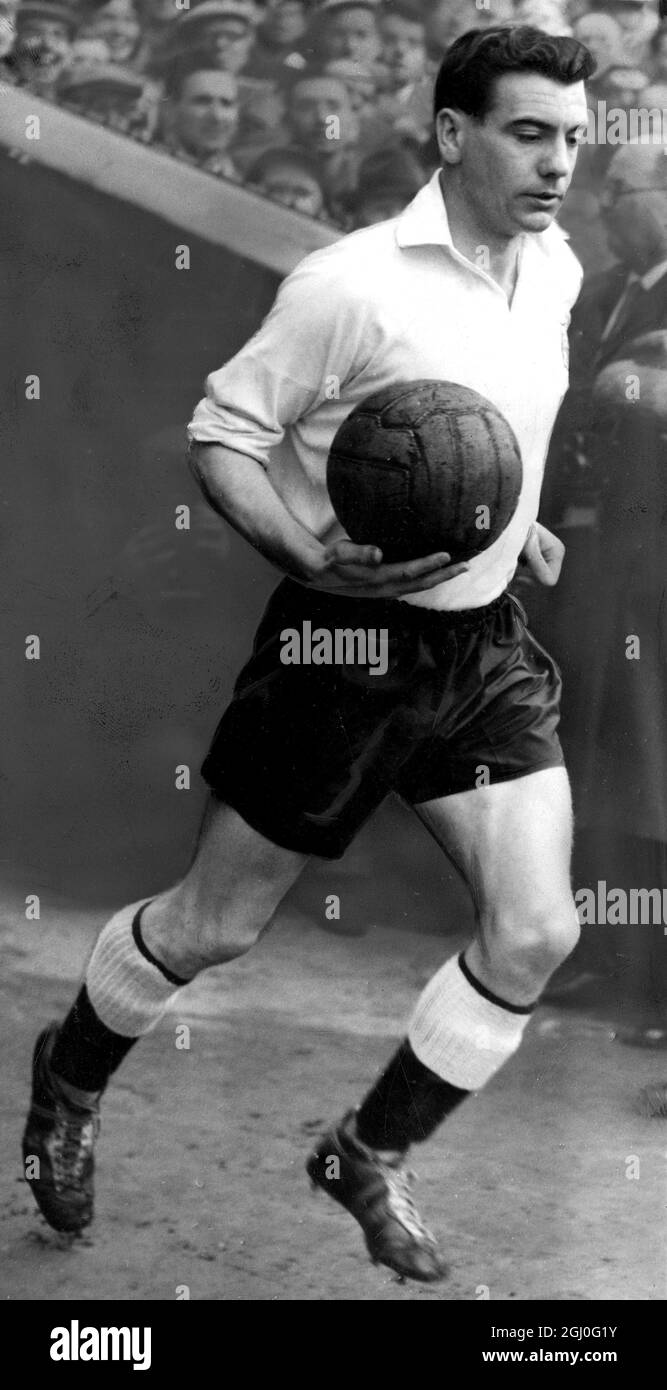 Johnny haynes hi-res stock photography and images - Alamy
