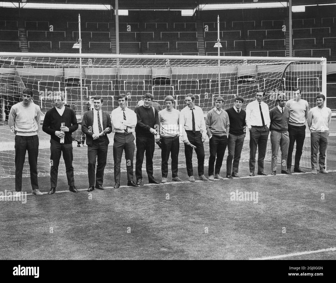 1968 fa cup final hi-res stock photography and images - Alamy