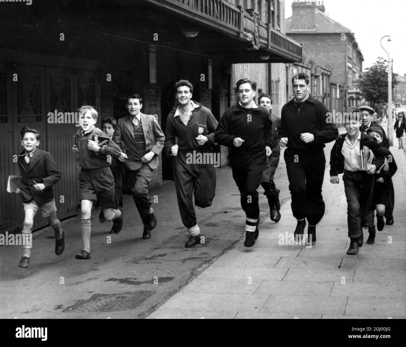 Arsenal in training hi-res stock photography and images - Alamy
