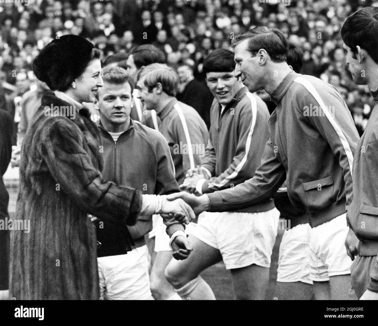Billy bremner leeds 1968 hi-res stock photography and images - Alamy
