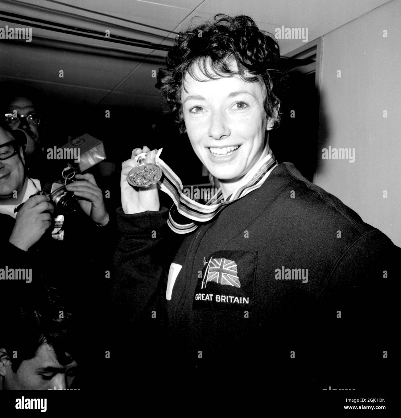 Ann packer tokyo 1964 hi-res stock photography and images - Alamy