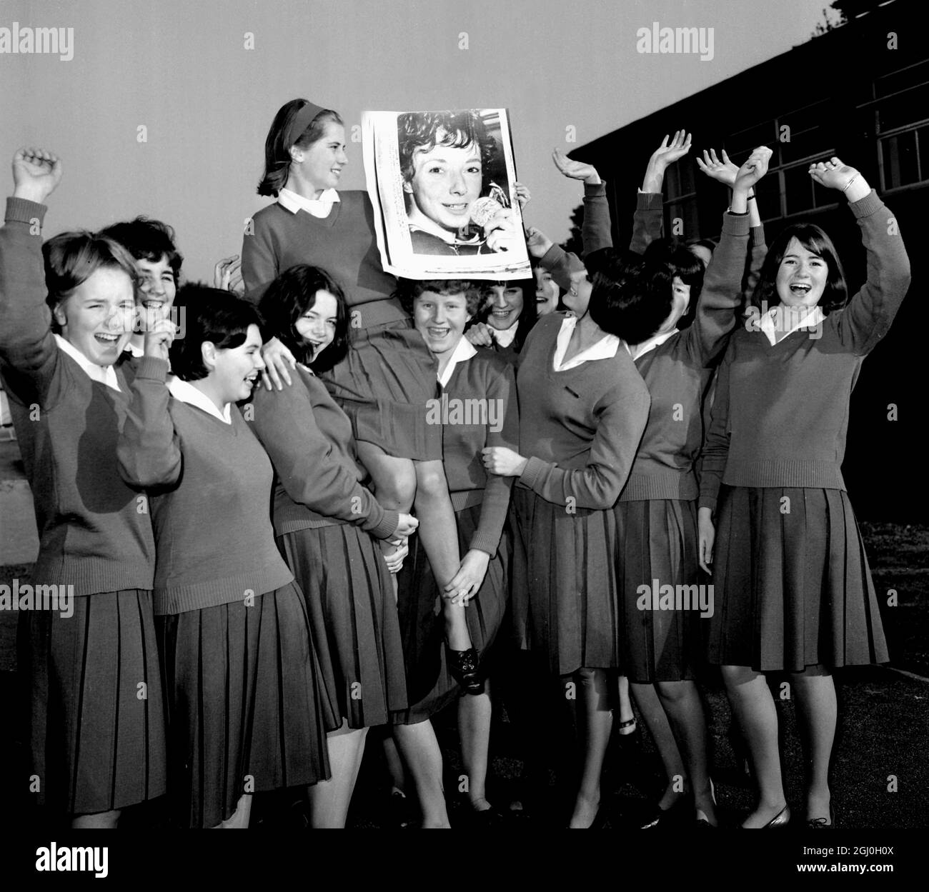 Ann packer 1964 hi-res stock photography and images - Alamy