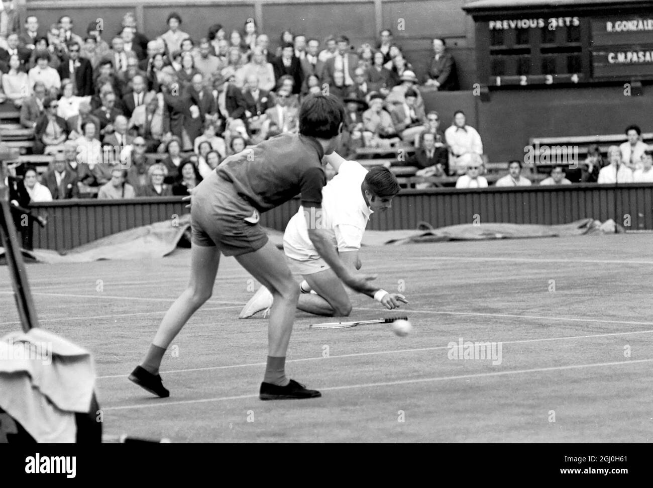 Tennis ball on centre court Black and White Stock Photos & Images - Alamy