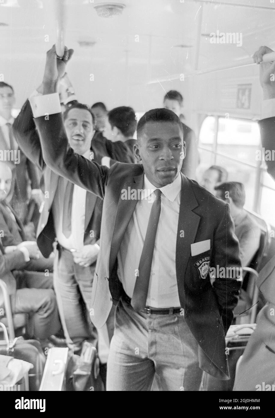 World cup 1966 pele hi-res stock photography and images - Alamy
