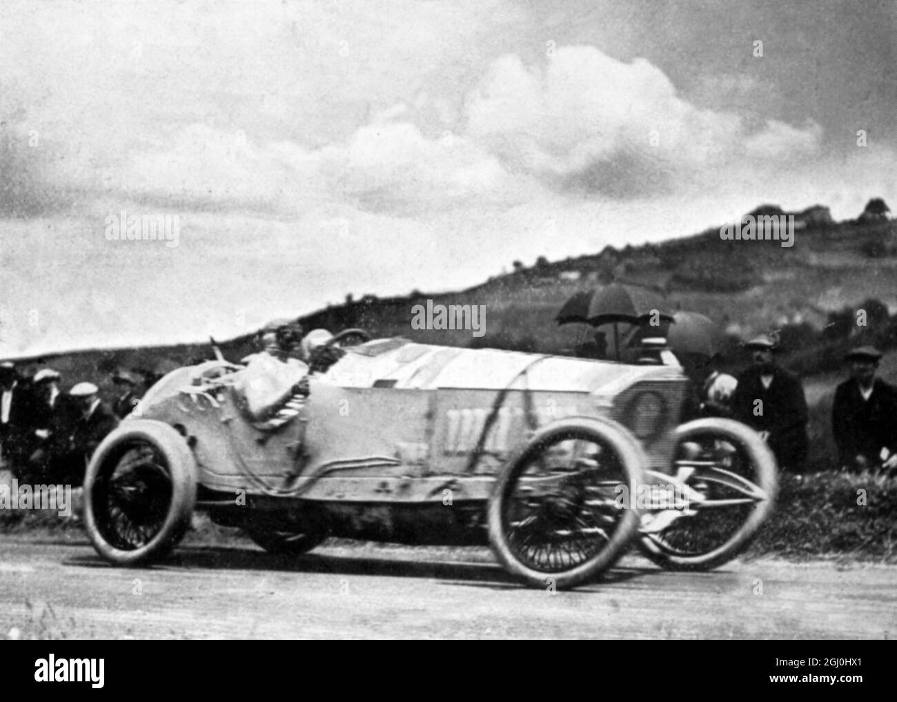 Lautenschlager, already winner of the 1908 ACF Grand Prix, wins on the ...