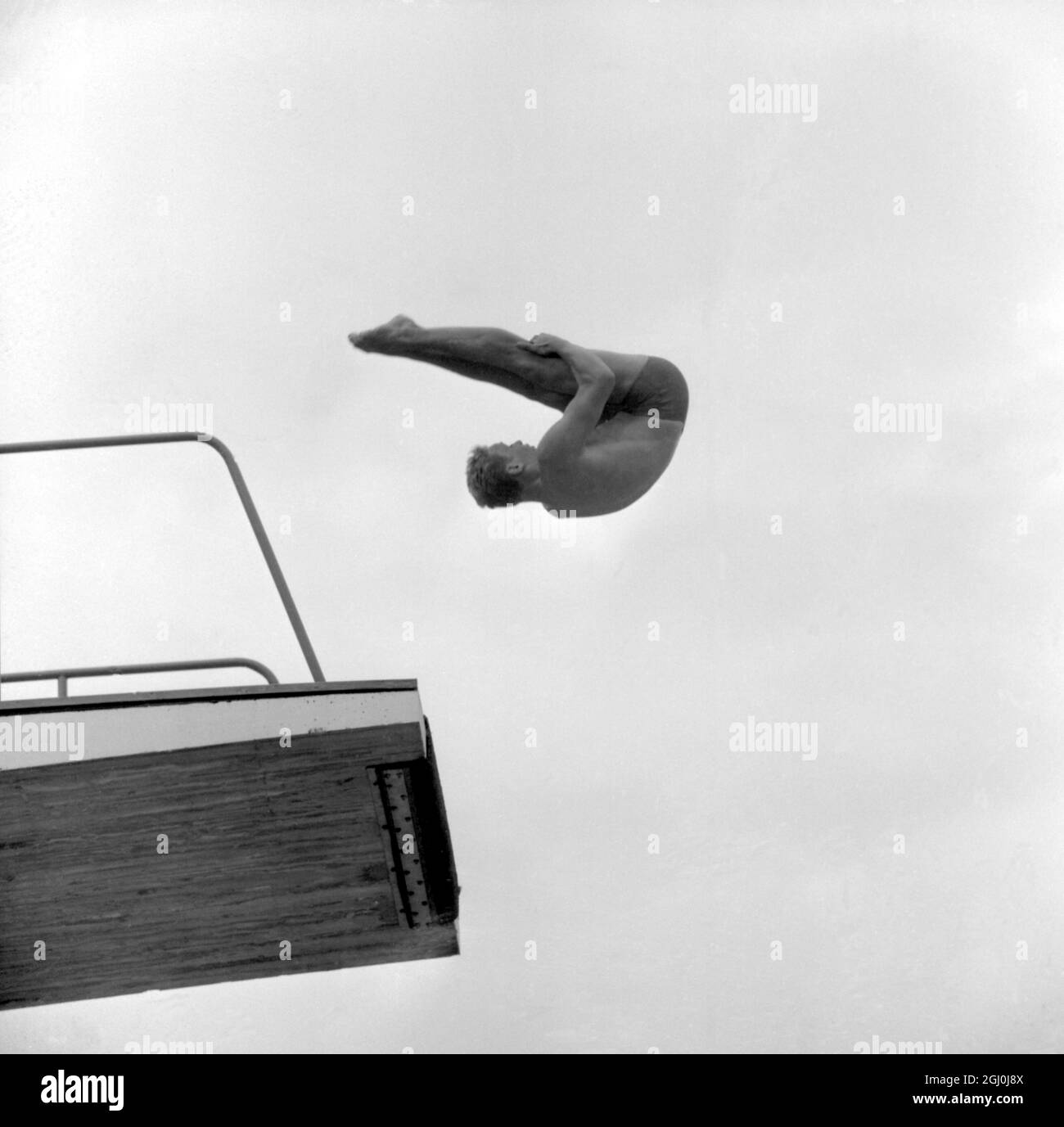 High diving hi-res stock photography and images - Alamy