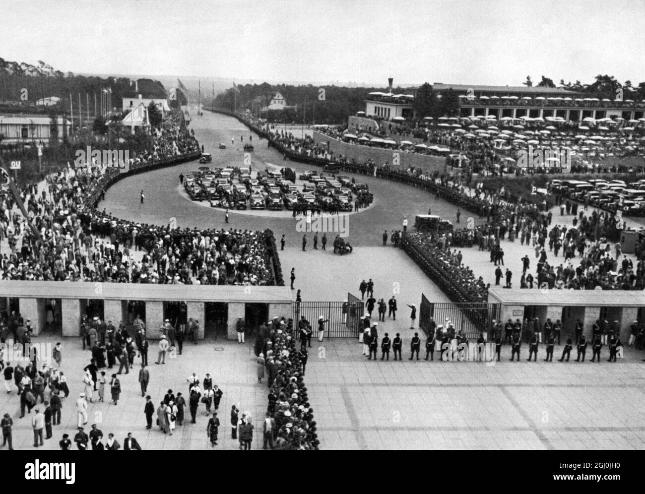 1936 olympic hitler hi-res stock photography and images - Alamy