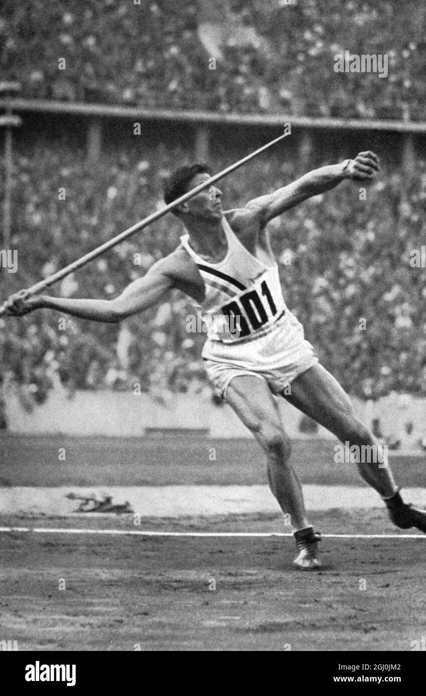1936 Olympics, Berllin - Javelin in the decathlon event - Glenn Morris ...