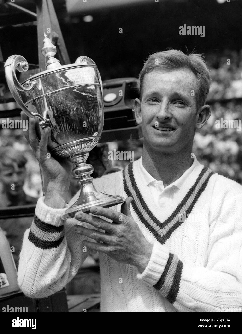 Rod laver wimbledon 1961 hi-res stock photography and images - Alamy