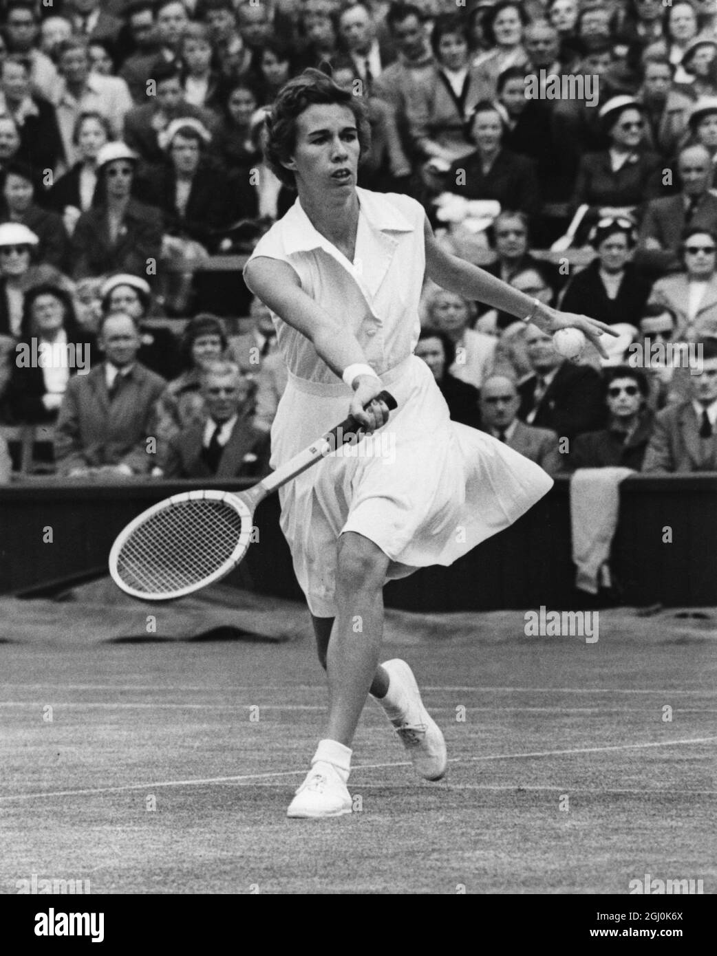 Mrs doris hi-res stock photography and images - Alamy