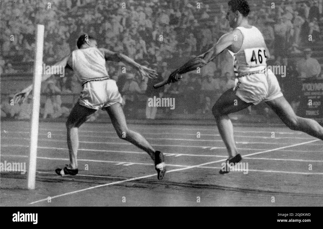1600 meter Black and White Stock Photos & Images - Alamy