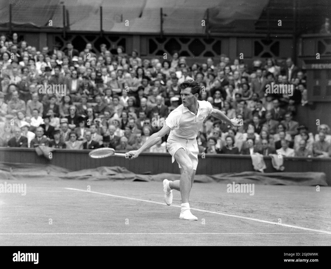 Jack Kramer , the American favorite for the Wimbledon Men ' s Singles ...