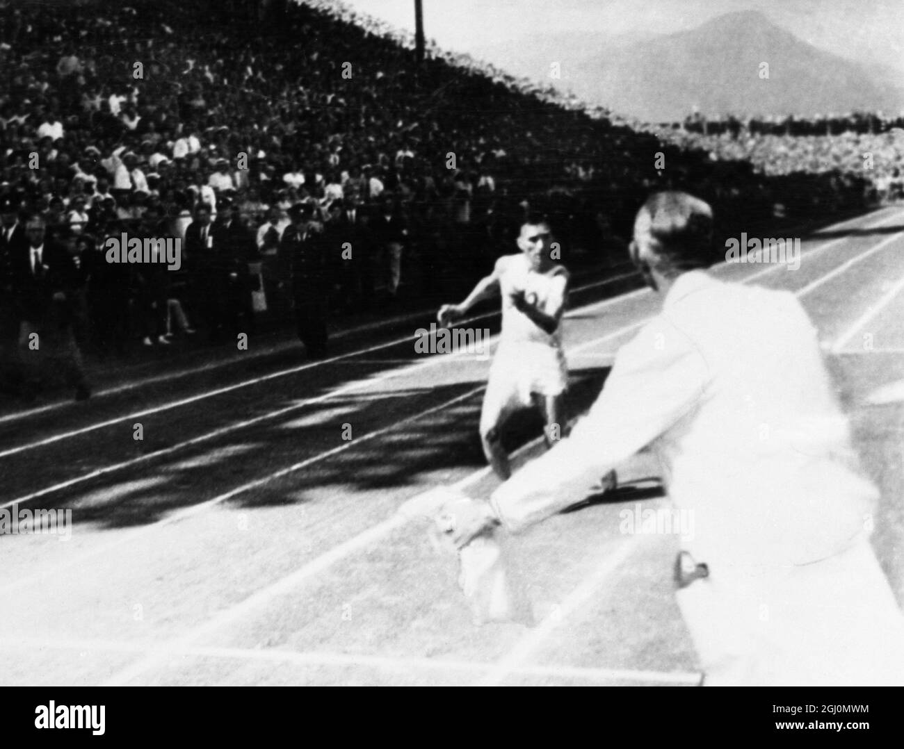 Jim peters commonwealth hi-res stock photography and images - Alamy