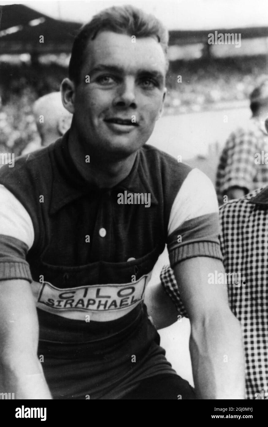 Brian robinson tour de france hi-res stock photography and images - Alamy