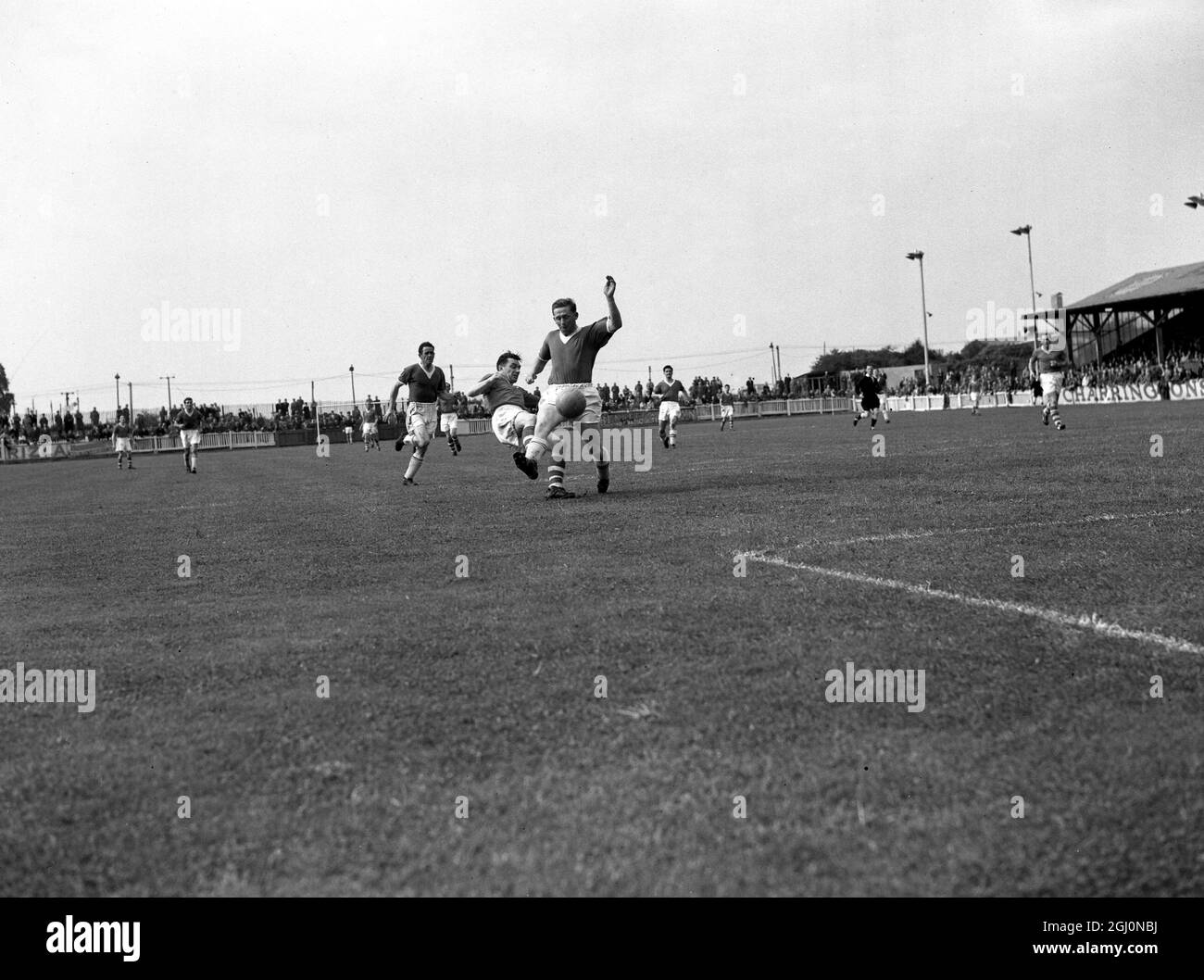 Football gravesend and northfleet hi-res stock photography and images ...