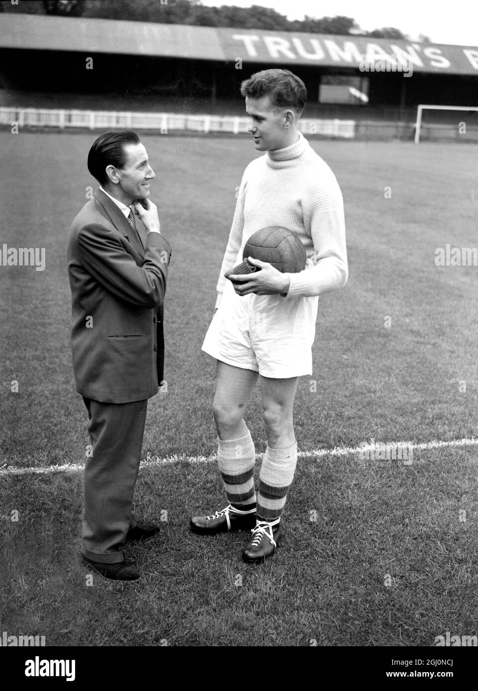 Gravesend and Northfleet Football Club Jimmie Logie and Mark Martin ...