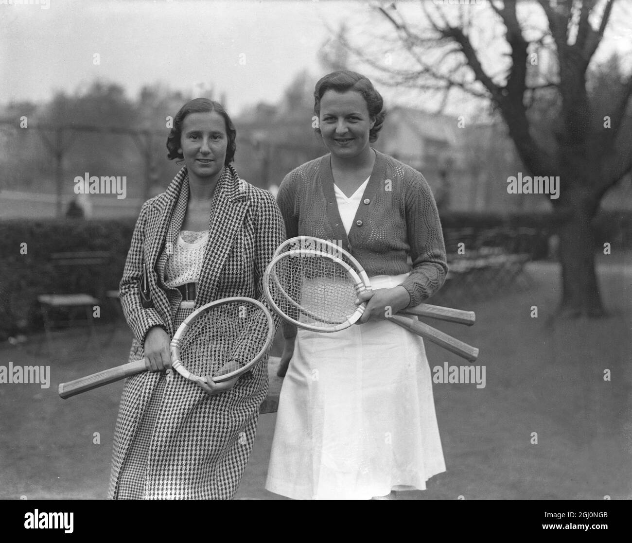 Betty Nuthall and Dorothy Round - tennis players April 1934 Stock Photo ...