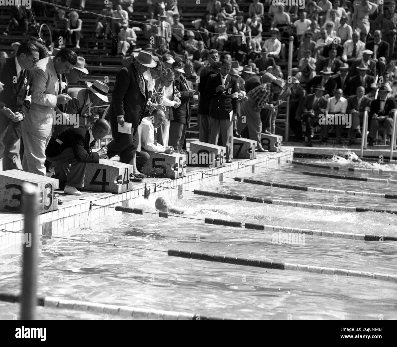 Helsinki Olympics 1952 : The finish of heat three of the women 's 100 ...