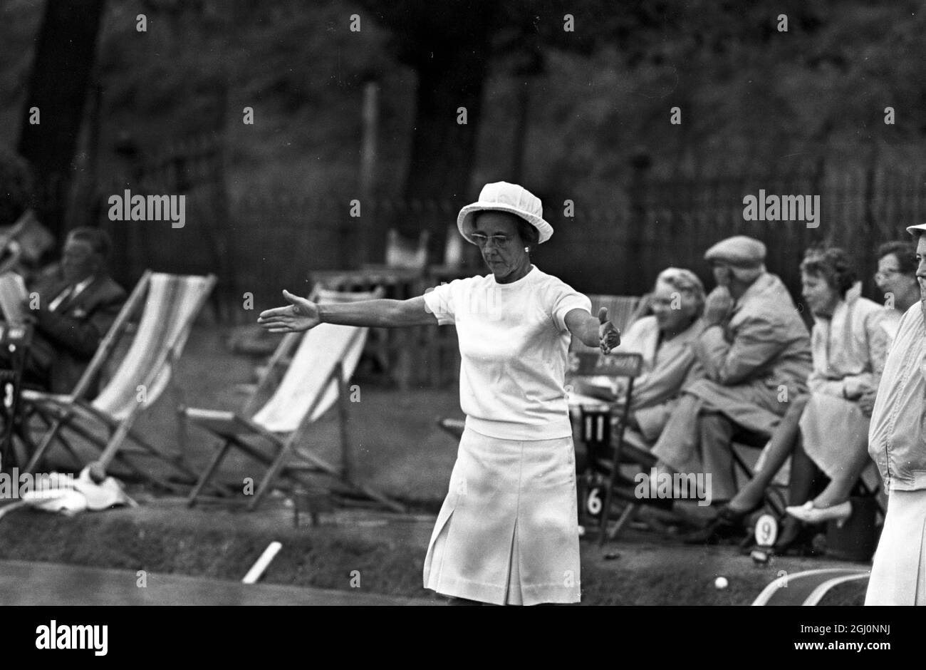 Vera Taylor of Kent , places the palm of her hands a certain distance ...
