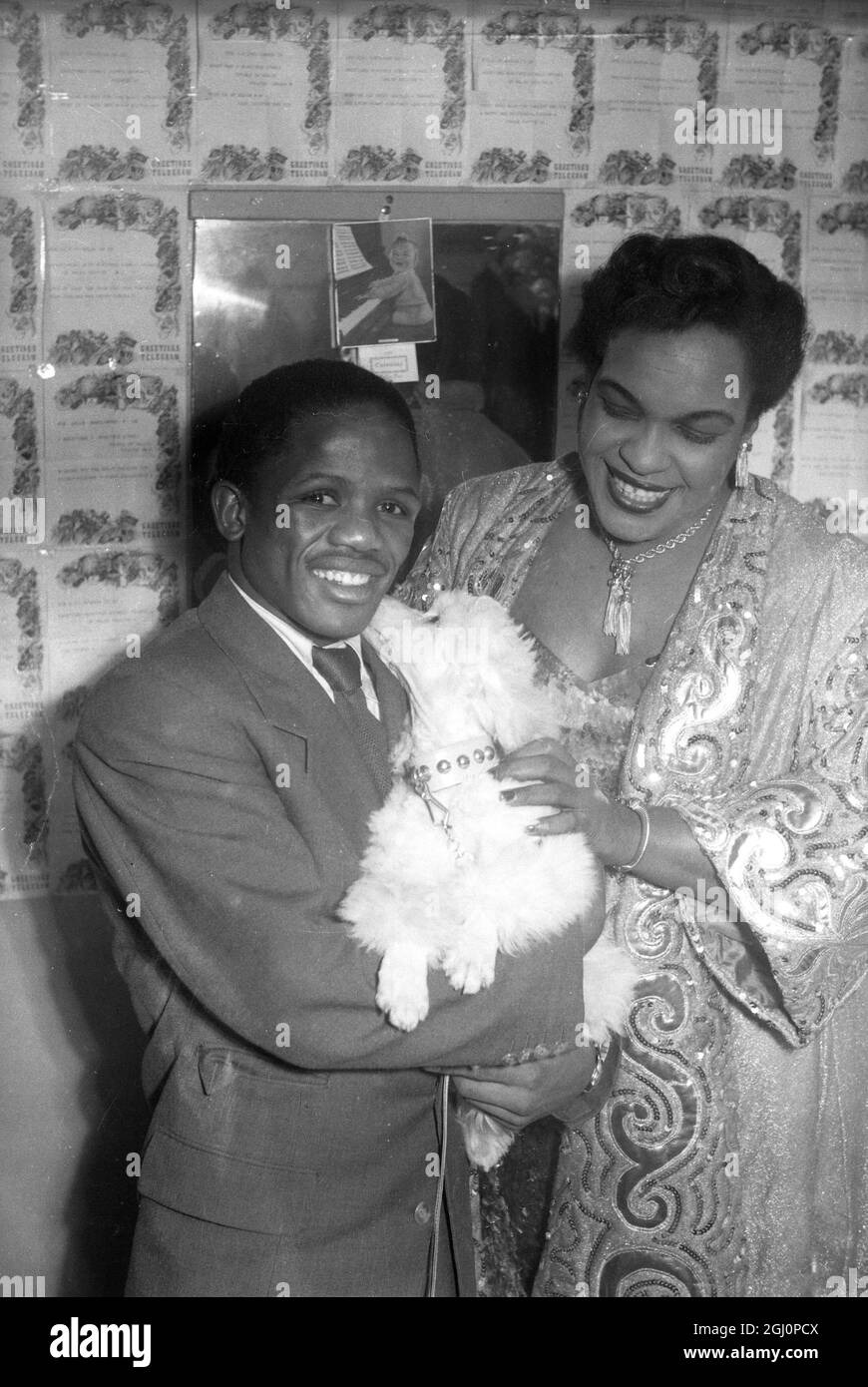 1950s Circus Black and White Stock Photos & Images - Alamy