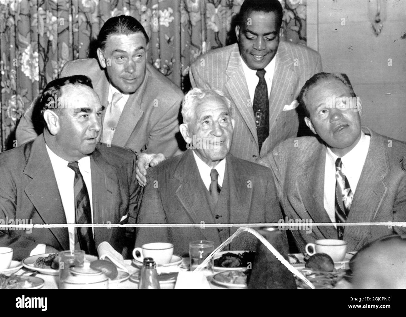 Kenny washington ucla hi-res stock photography and images - Alamy