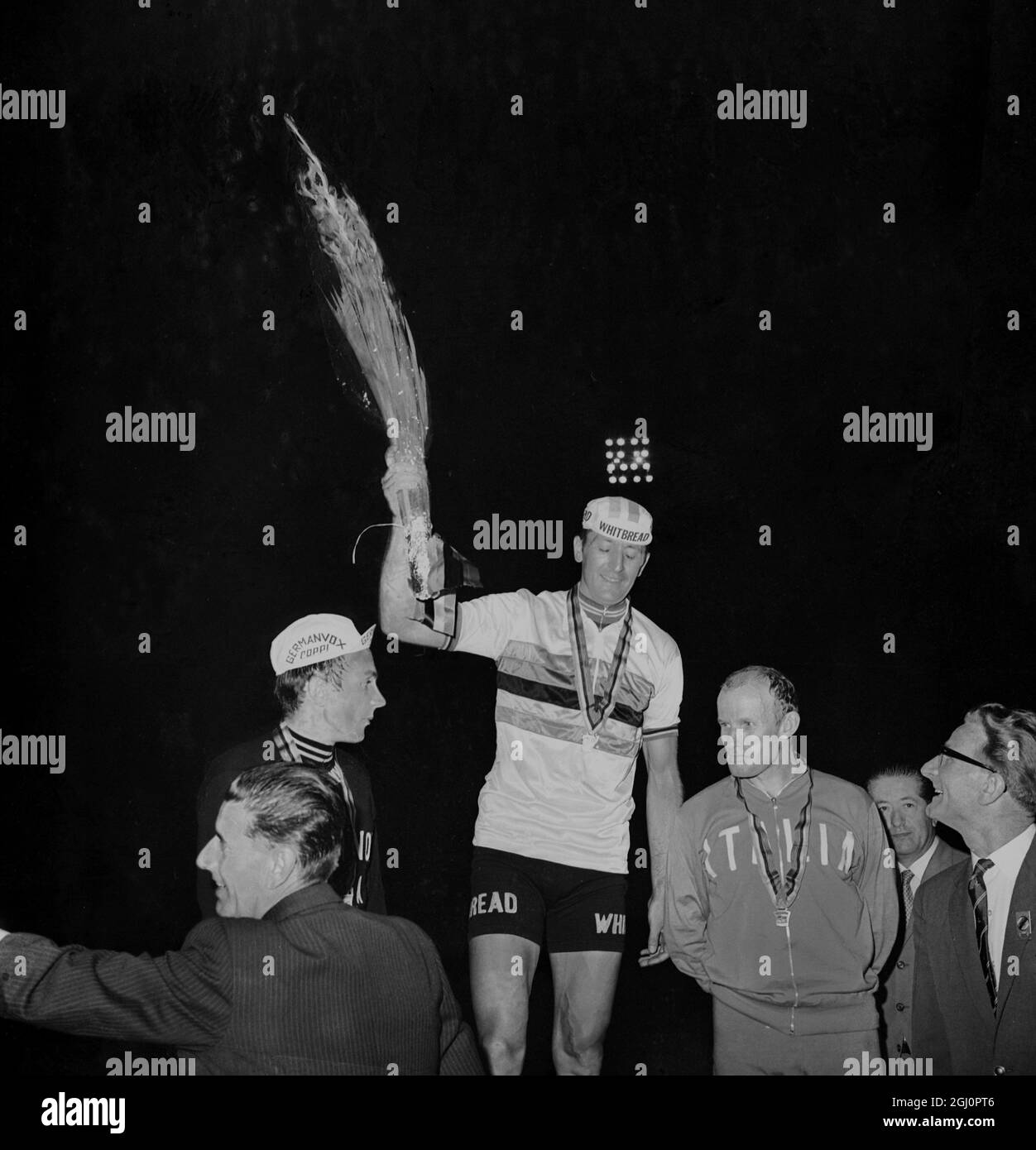 Men's Professional Pursuit ceremony. Rome : Seen after receiving their ...