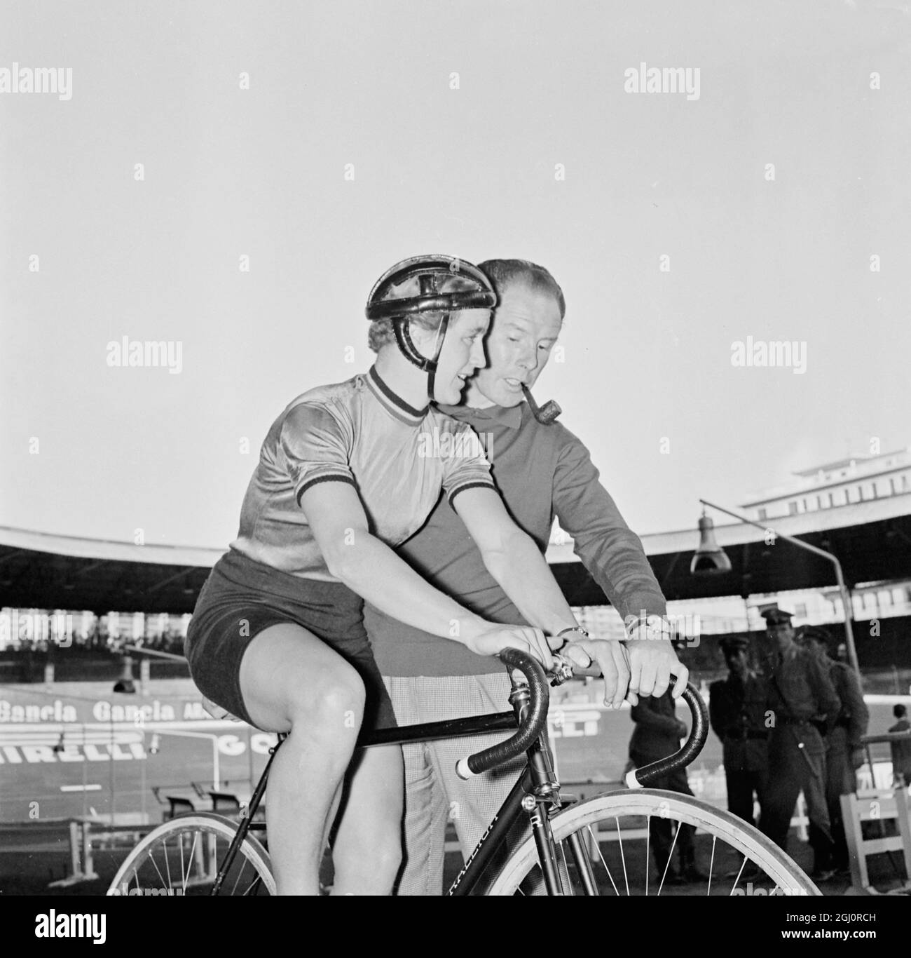 Woman record 1950s hi-res stock photography and images - Alamy