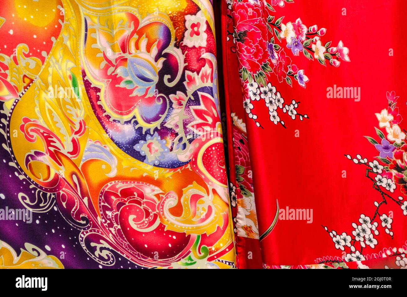 Chinese silk production hi-res stock photography and images - Alamy