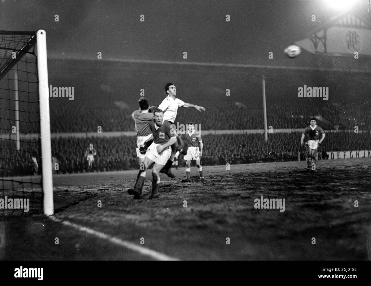 Tottenham hotspur 1960 hi-res stock photography and images - Alamy