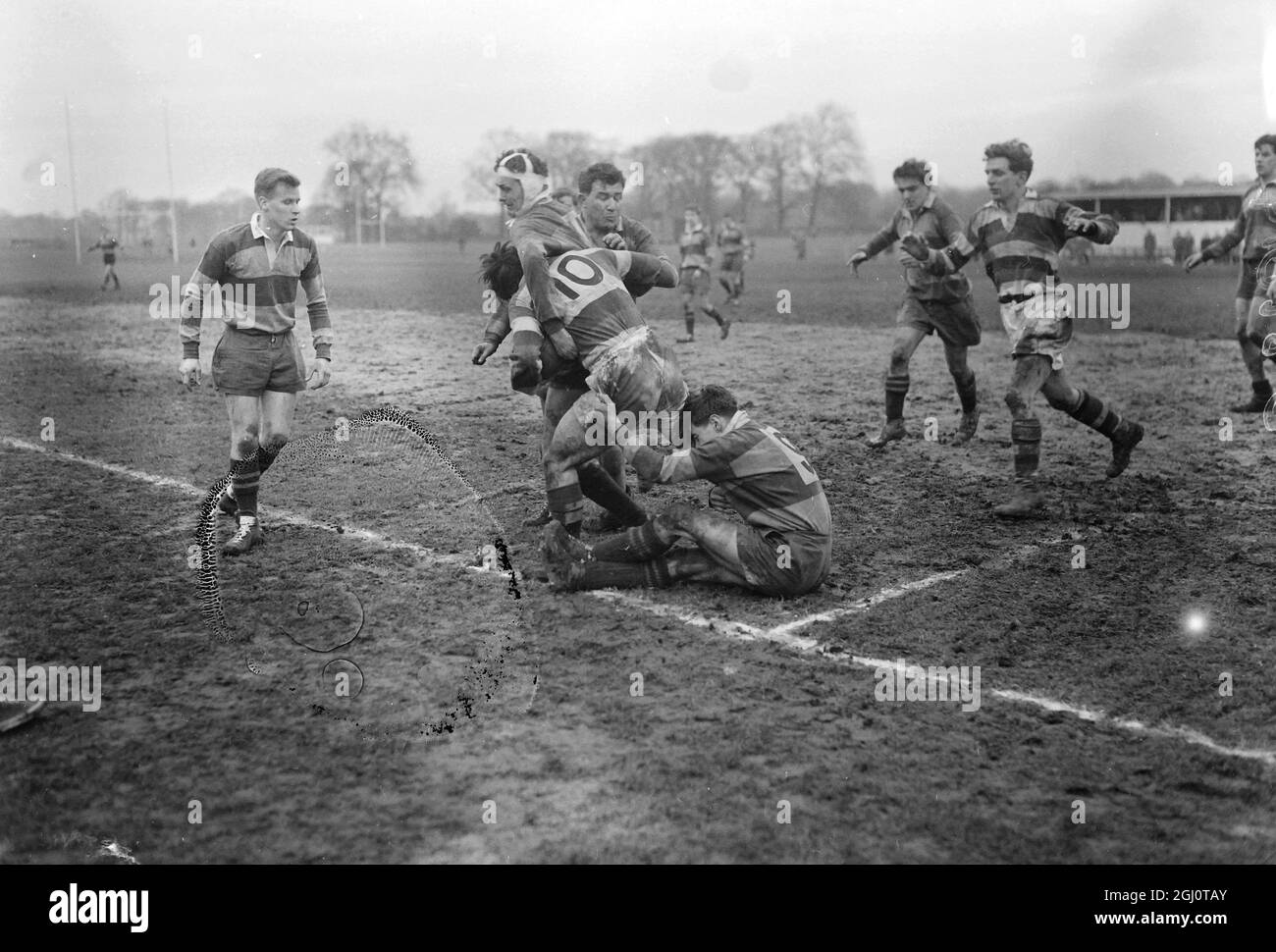 ST THOMAS HOSPITAL V GUYS RUGBY MATCH 17 FEBRUARY 1960 Stock Photo - Alamy