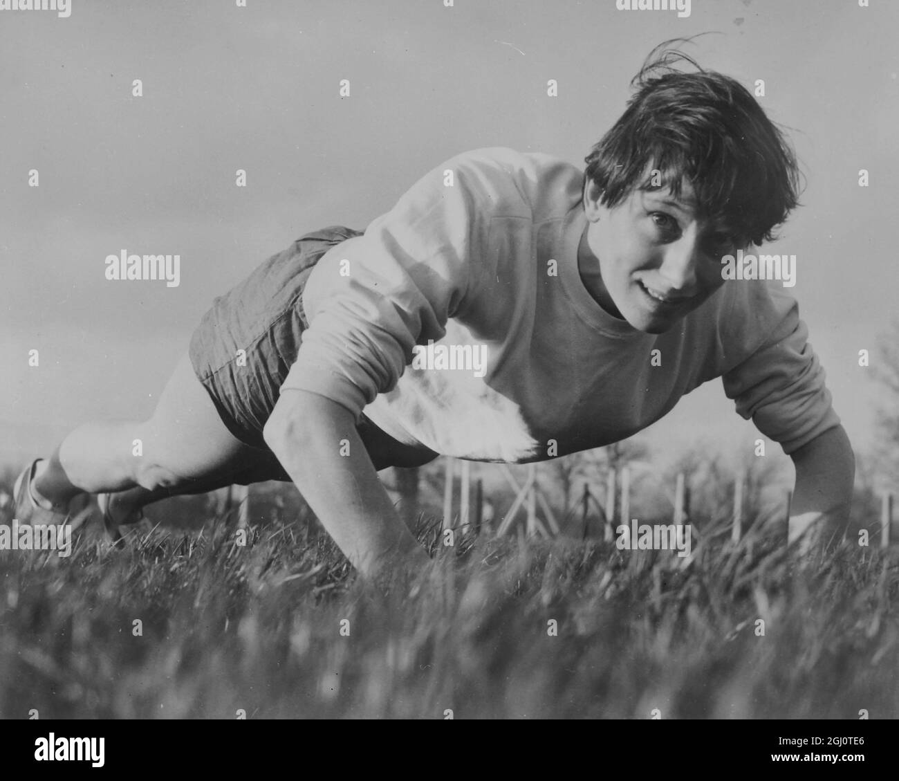 LEATHER DIANE OLYMPIC RUNNING - 10 MARCH 1960 Stock Photo - Alamy