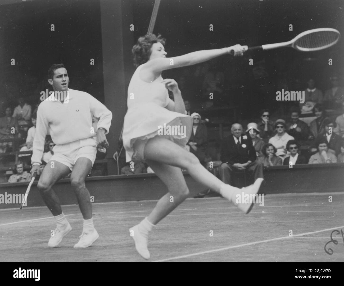Bob hewitt tennis hi-res stock photography and images - Alamy