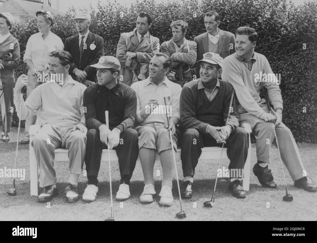 MAX FAULKNER WITH FAMOUS GOLF PLAYERS IN IRELAND 16 JULY 1960 Stock ...