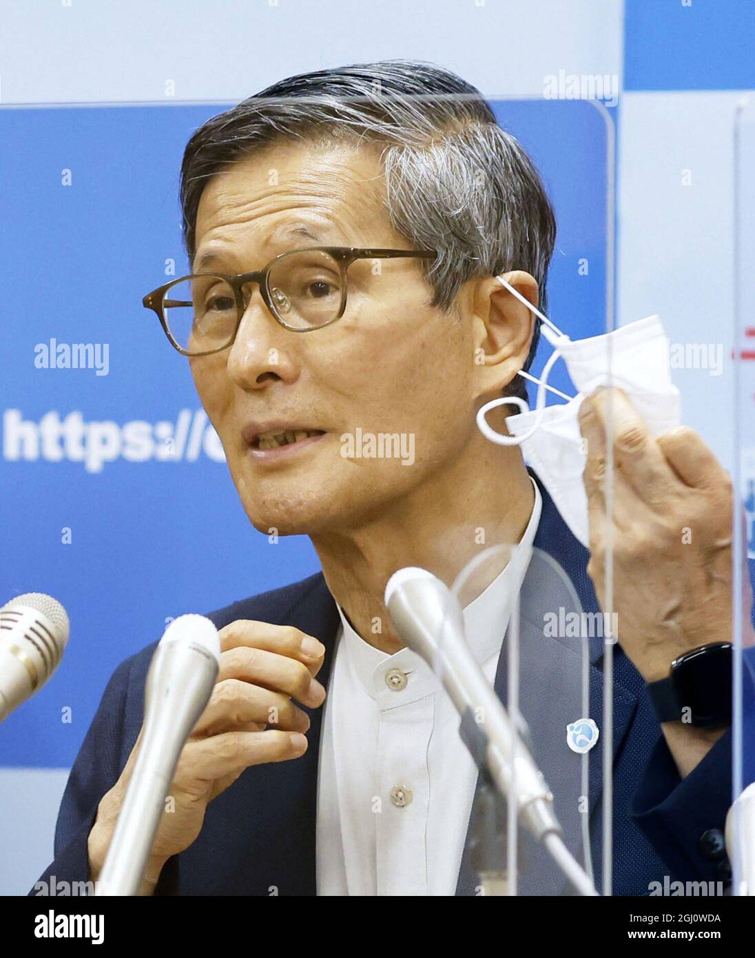 Shigeru Omi, chairman of a government subcommittee on the coronavirus ...
