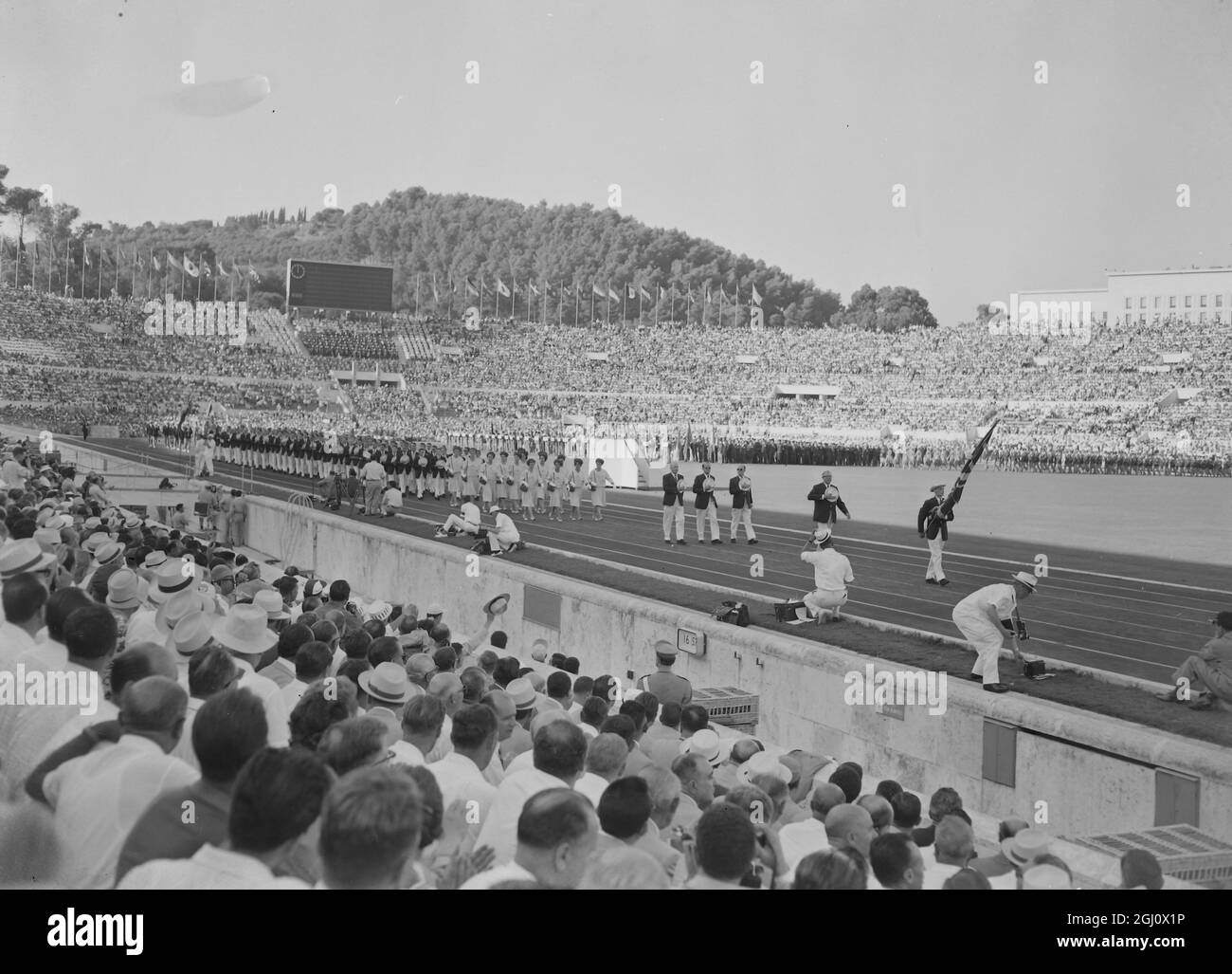 Rome olympics 1960 opening ceremony hi-res stock photography and images ...