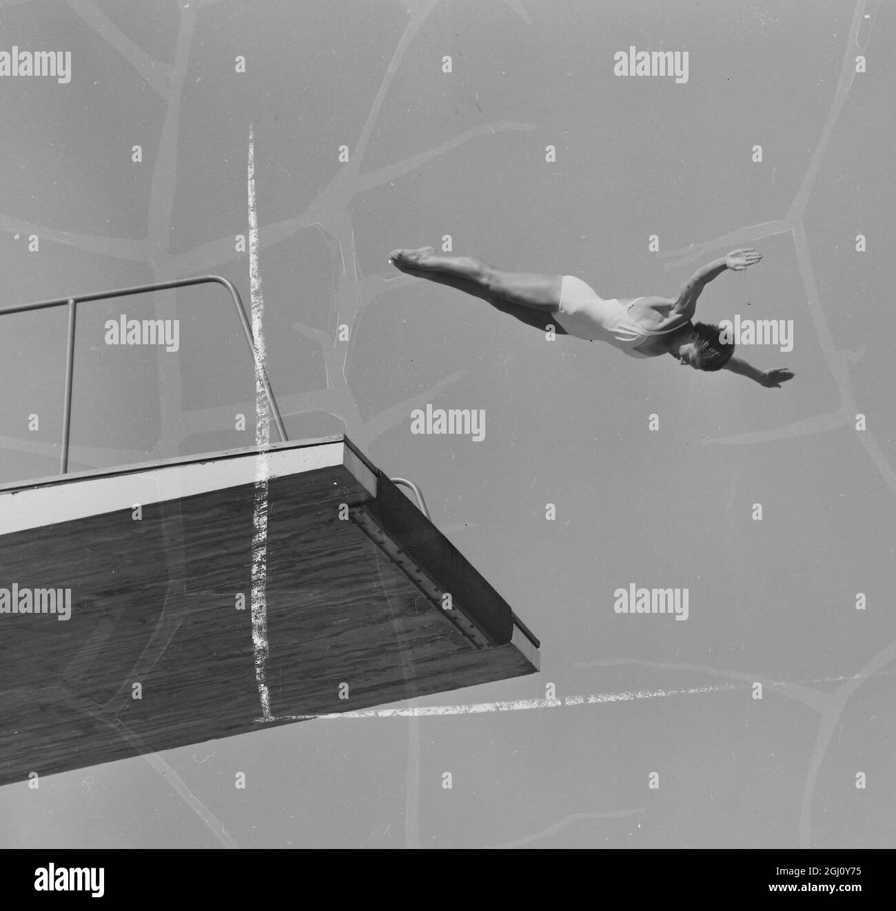 Olympic diving competition hi-res stock photography and images - Alamy