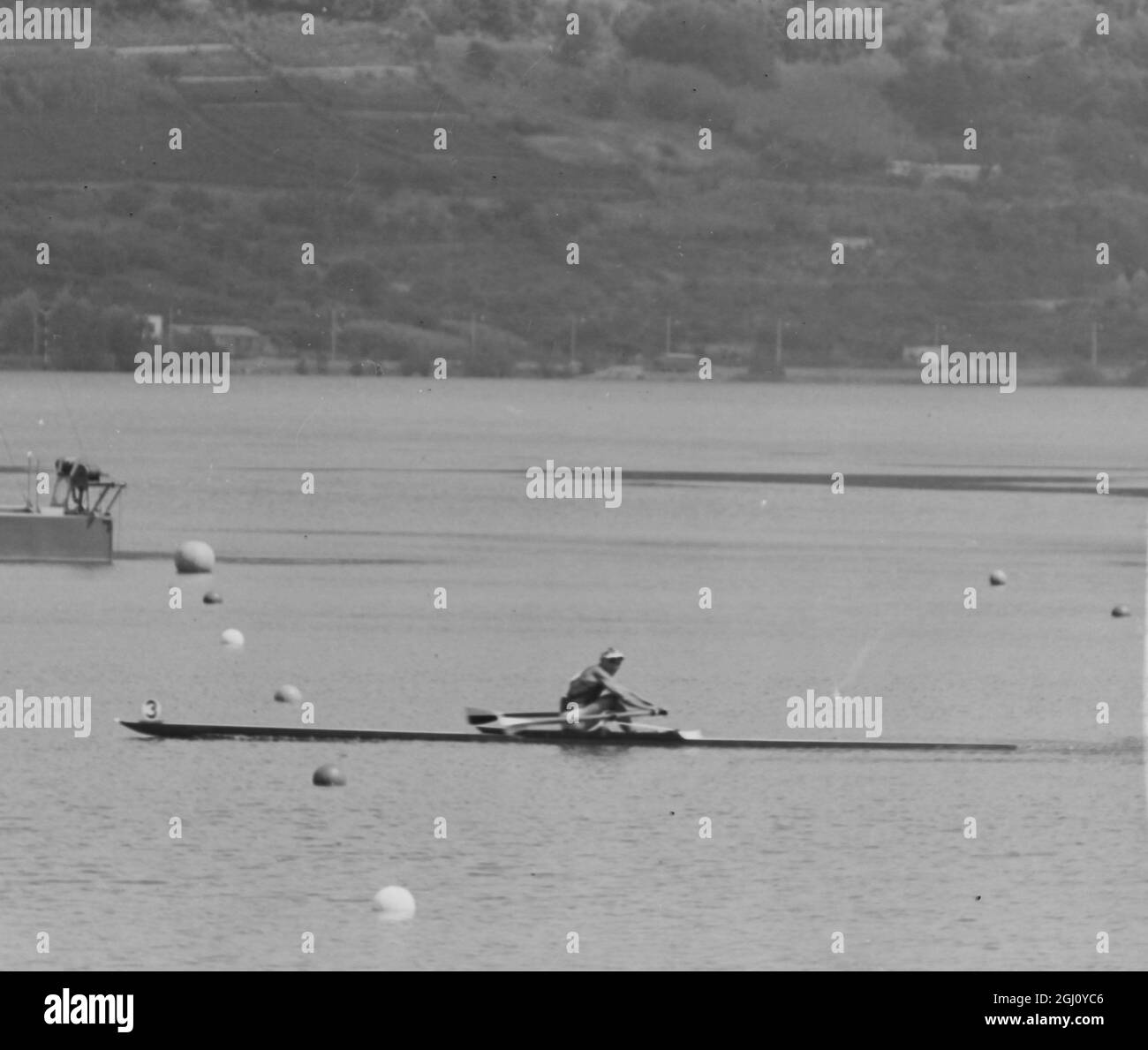 Olympic rowing finish hi-res stock photography and images - Alamy