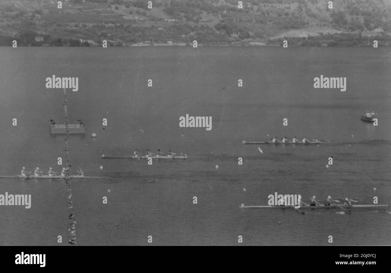 Four rowing olympics hi-res stock photography and images - Alamy
