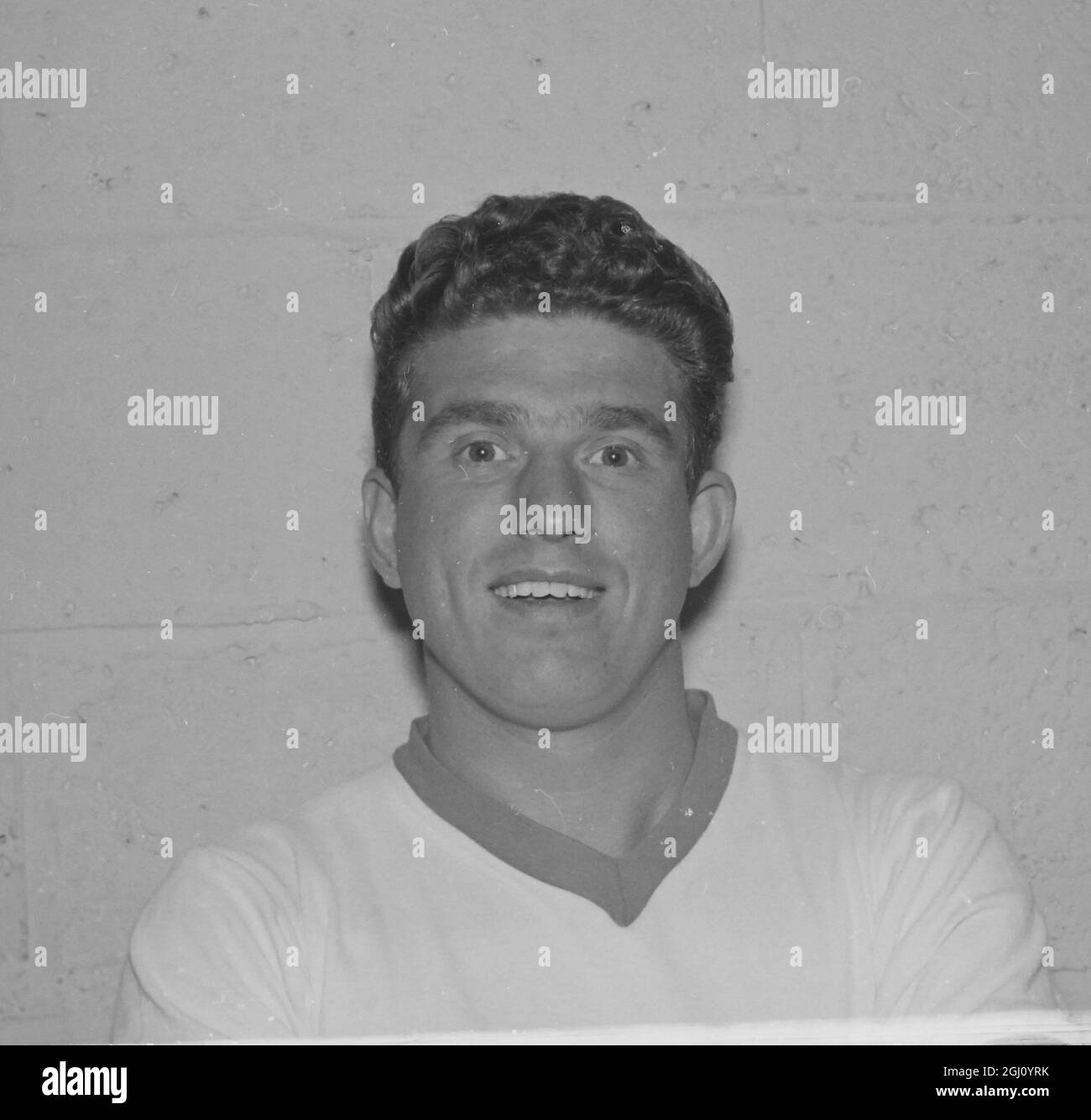 FOOTBALL SWANSEA TOWN PORTRAITS A SANDERS 18 OCTOBER 1960 Stock Photo ...