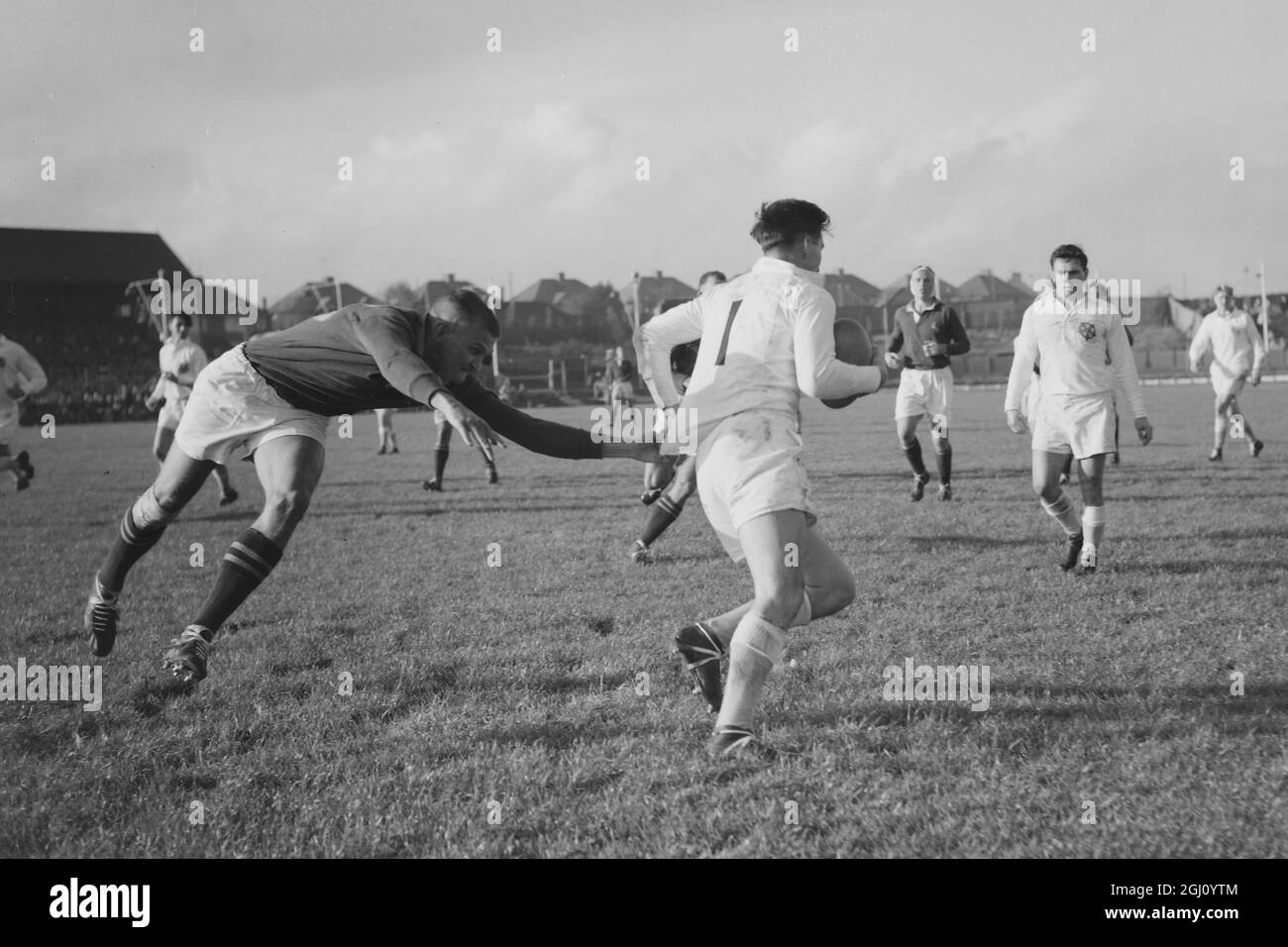 CROOKS P V RUGBY PLAYER - 22 OCTOBER 1960 Stock Photo - Alamy